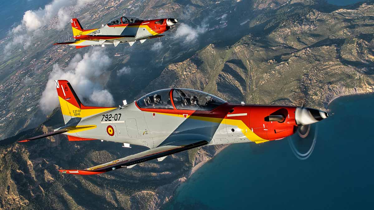 El Ejército del Aire español aduquiere más Pilatus PC-21 | HANGAR X