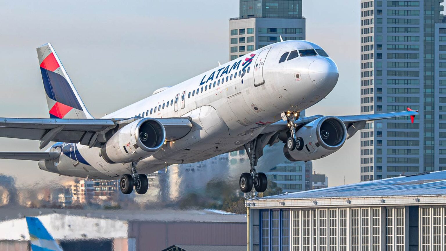 LATAM Airlines acelera su expansión de flota y superará los 410 aviones ...